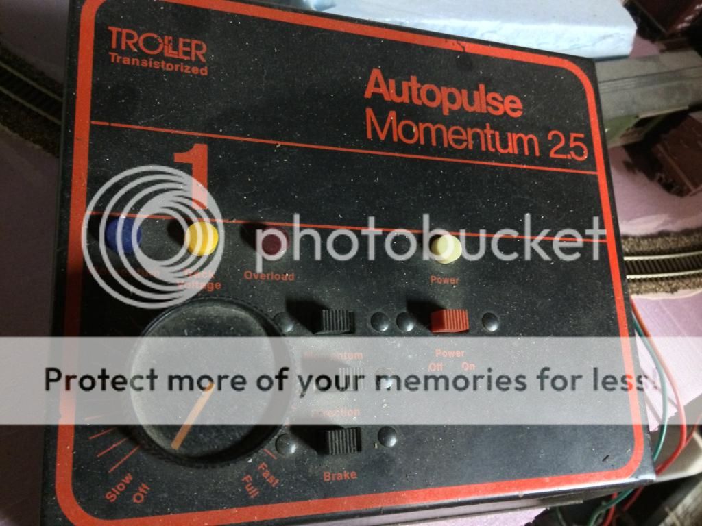 Troller dual power pack | TrainBoard.com - The Internet's Original